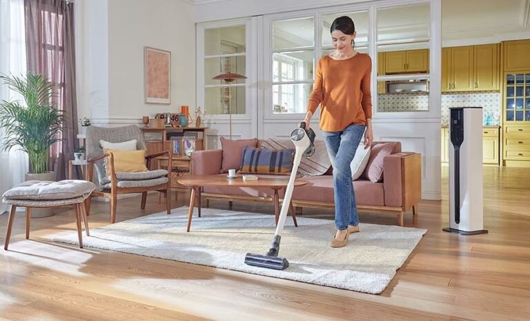 How to Use a Vacuum Cleaner? Steps and Benefits